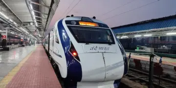 Pune-Ajni Vande Bharat Express Sets Record with Over 14,000 Passengers ...